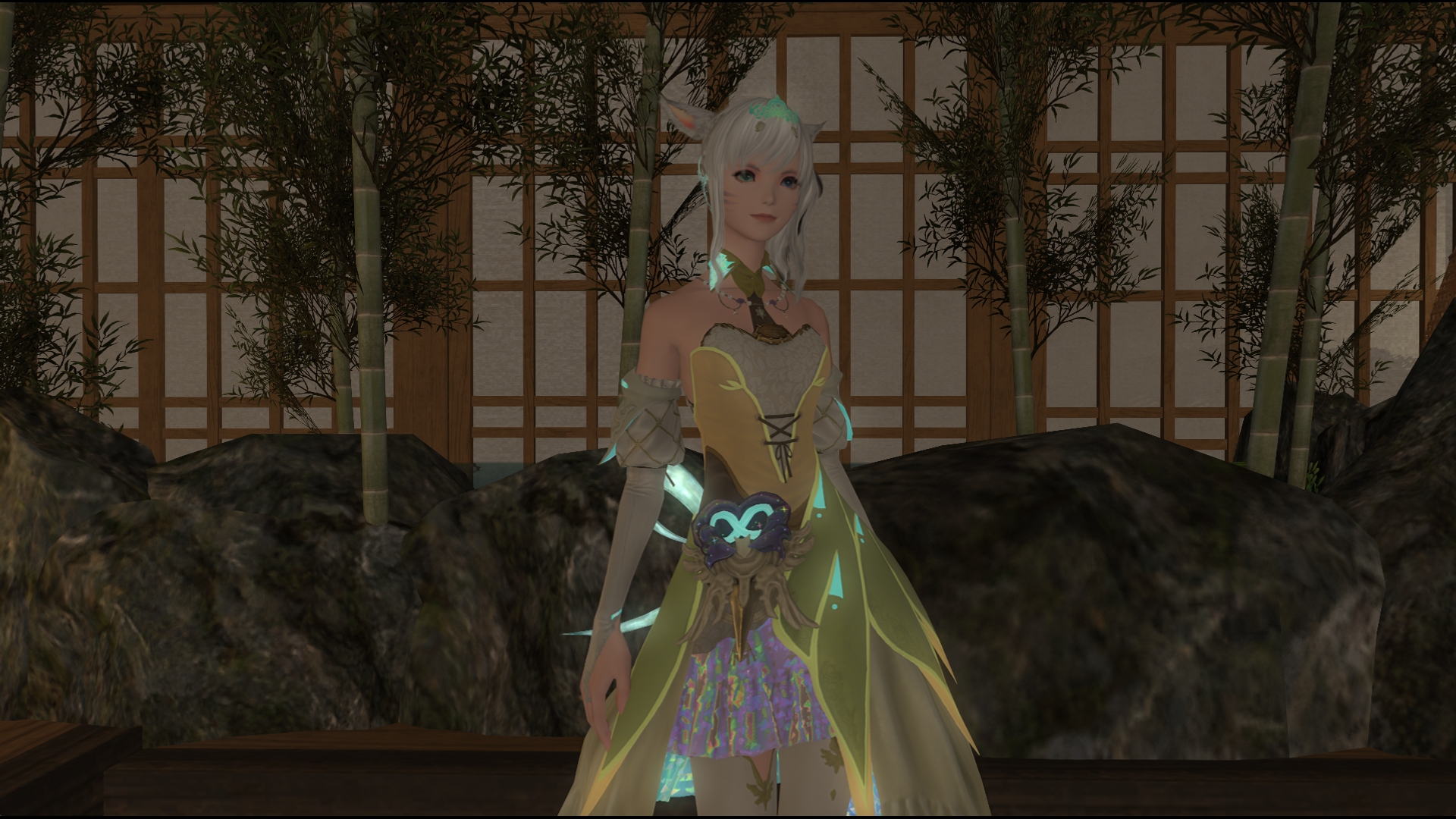 Sphene (top + met) | XIV Mod Archive